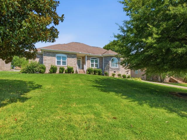 114 Collinwood Dr