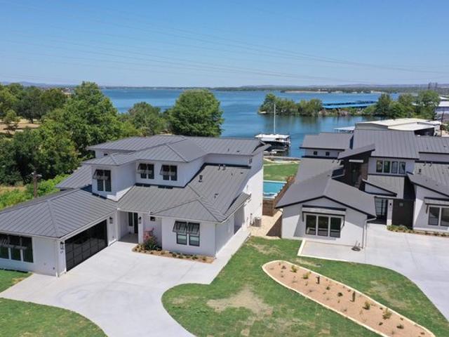 114 Captains Cv, Horseshoe Bay, TX 78657