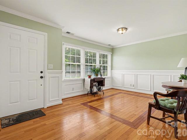 114 Carderock Court