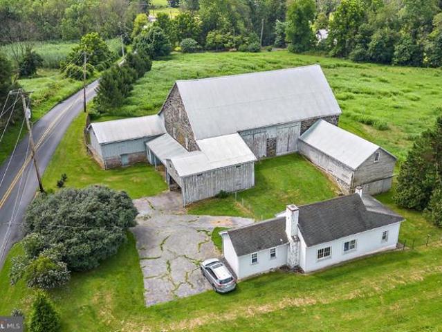 114 Chandler Mill Rd, Kennett Square, PA 19348 in Kennett Square, Pennsylvania
