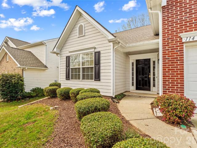 114 Charing Place