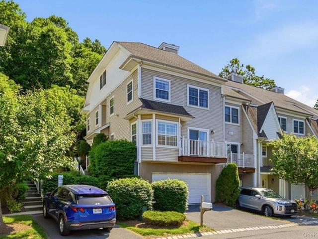 114 Crystal Hill Dr, Pomona, NY 10970
