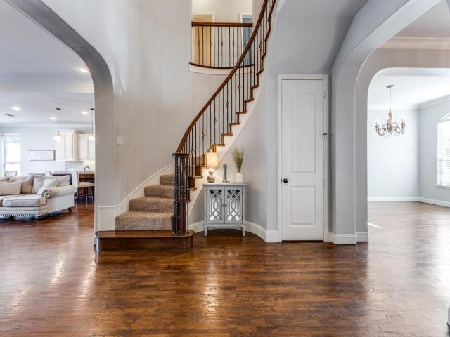 114 Crestbrook Drive