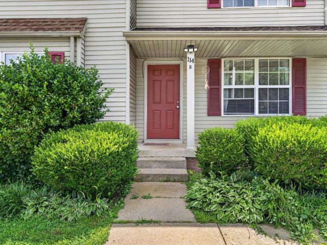 114 Cunningham Pl # B