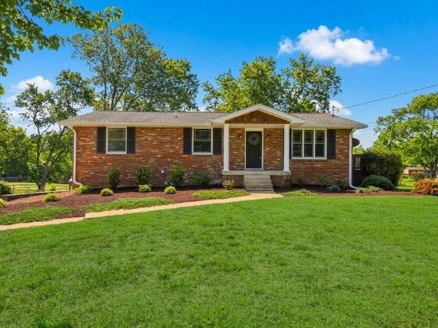 114 Allen Dr, Hendersonville, TN 37075