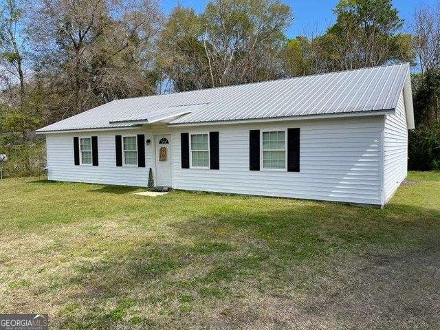 114 Atkinson Dr, Swainsboro, GA 30401