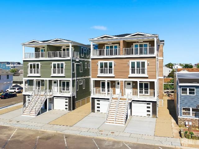 114 BAY BLVD Boulevard