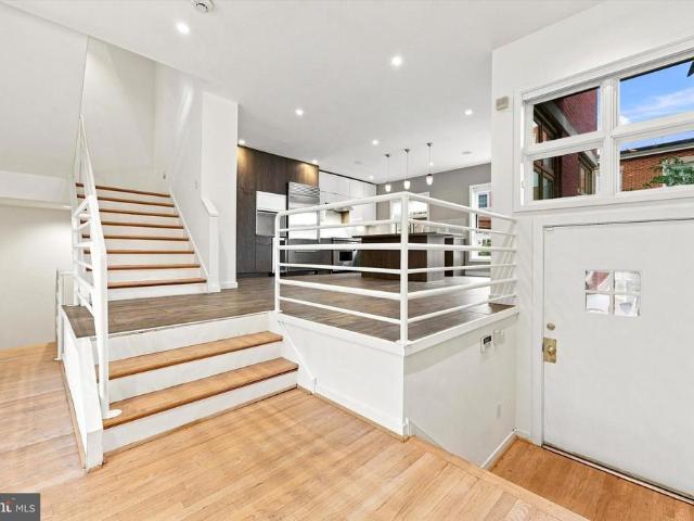 114 Bainbridge Street
