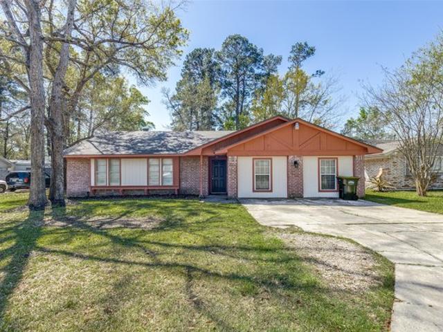 114 Belvedere Dr, Conroe, TX 77301