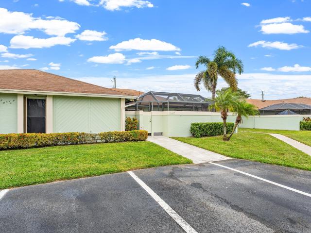 114 Bent Arrow Dr, Unit C, Jupiter, FL 33458 | MLS #R11157 | Compass