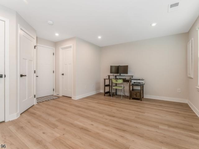114 Bergen St