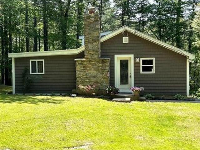 114 Brainard Rd, Colchester, CT 06415