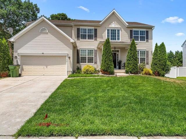 114 Branch Hill Dr, Egg Harbor Township, NJ 08234