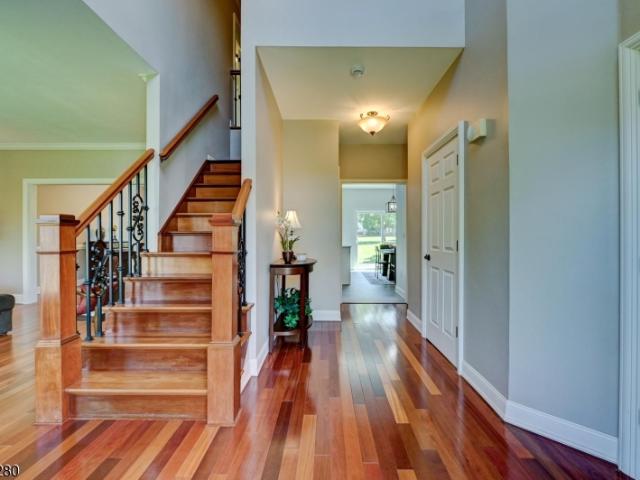 114 Brandon Ct