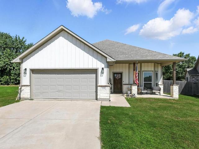 114 Byrom Ct, Whitesboro, TX 76273 | MLS #21215