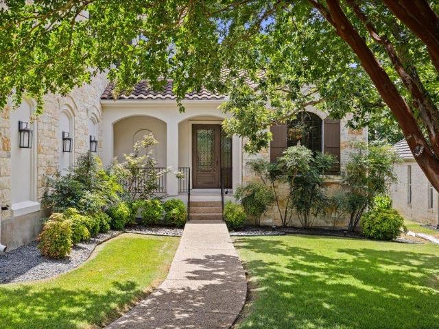 114 Golden Bear Dr