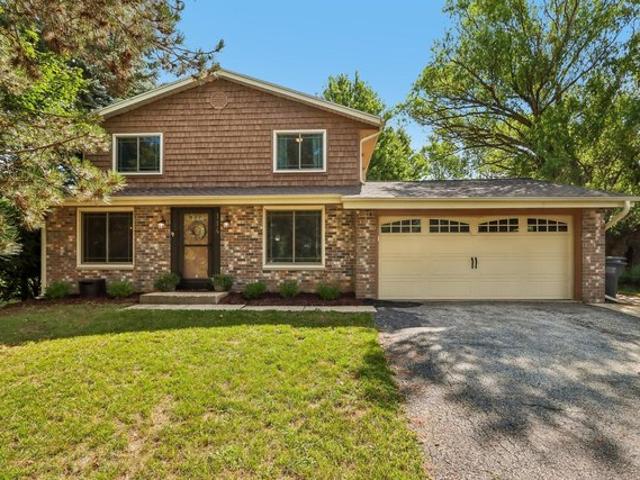 114 Gordon Ct, Mukwonago, WI 53149