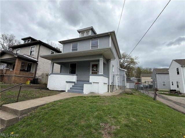 114 Galigher St, Zanesville, OH 43701
