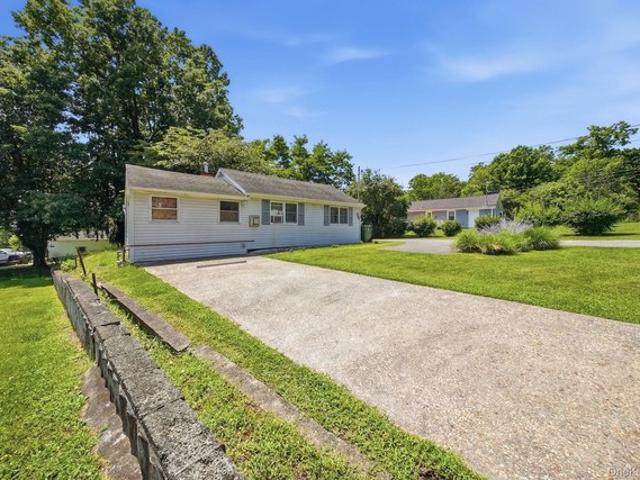 114 Glenmere Ave, Florida, NY 10921