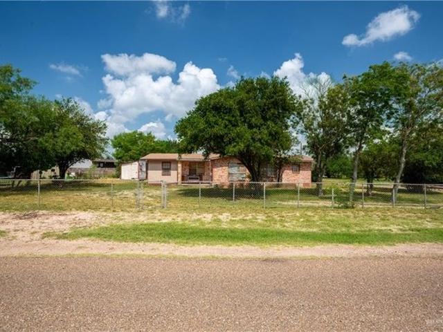 114 Guadalupe Flores Rd, Sullivan City, TX 78595