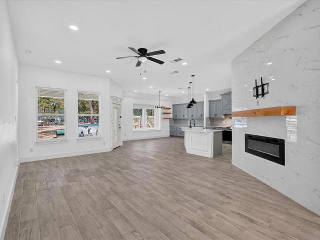 114 Dowdy Lane