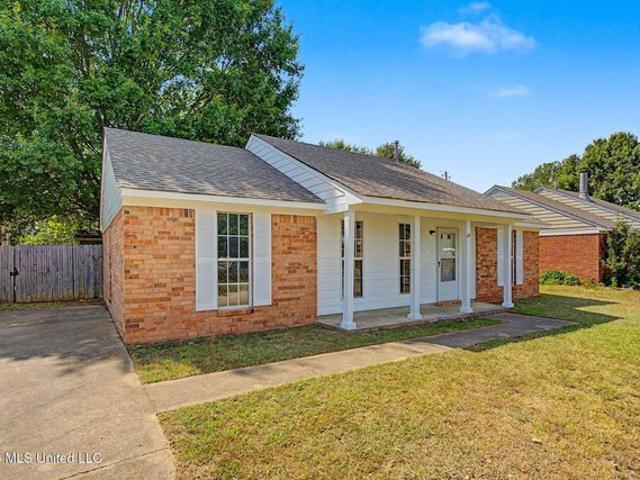 114 Dogwood Dr, Senatobia, MS 38668