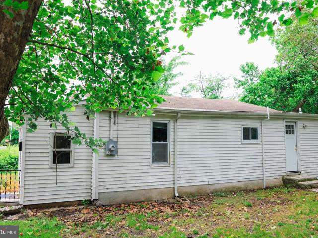 114 Deming Avenue