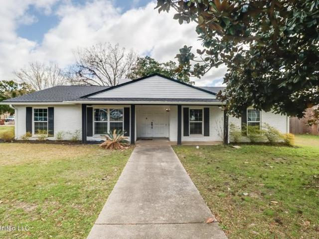 114 Driftwood Dr, Long Beach, MS 39560