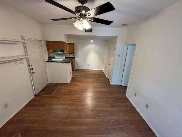 114 E 31st St # 213