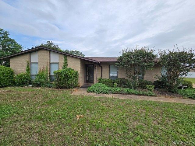 114 E Teri Ct, Prattville, AL 36066