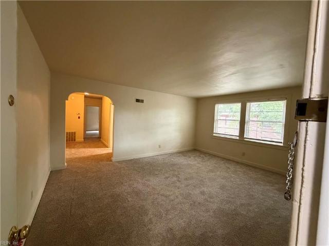 114 E Tyler CRES # 8