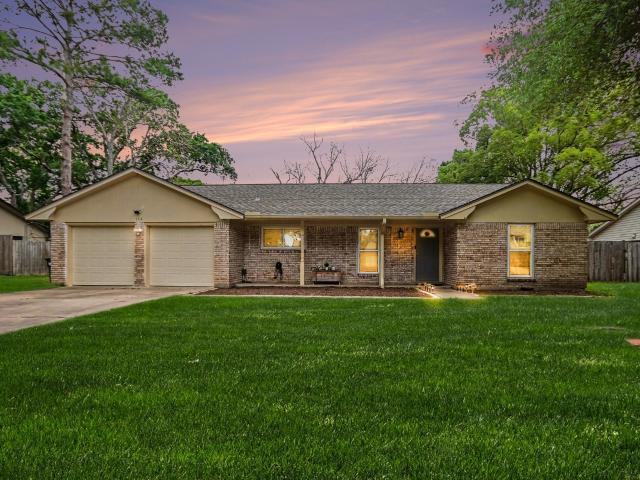 114 E Wildwinn Drive