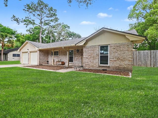 114 E Wildwinn Drive