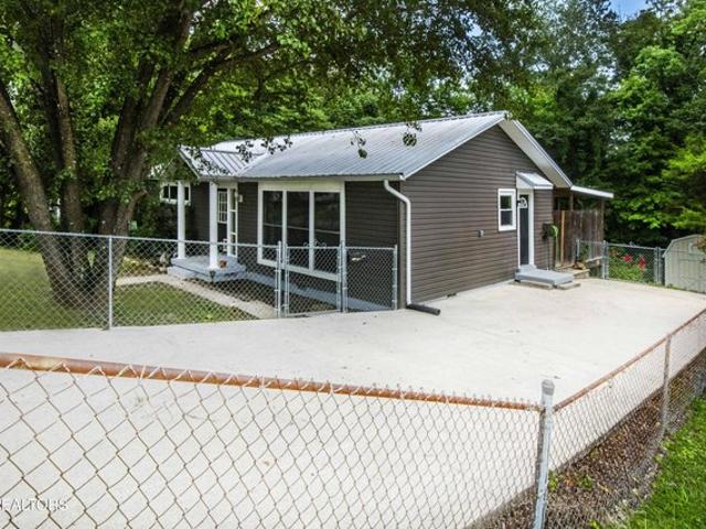 114 E Arrowwood Rd, Oak Ridge, TN 37830