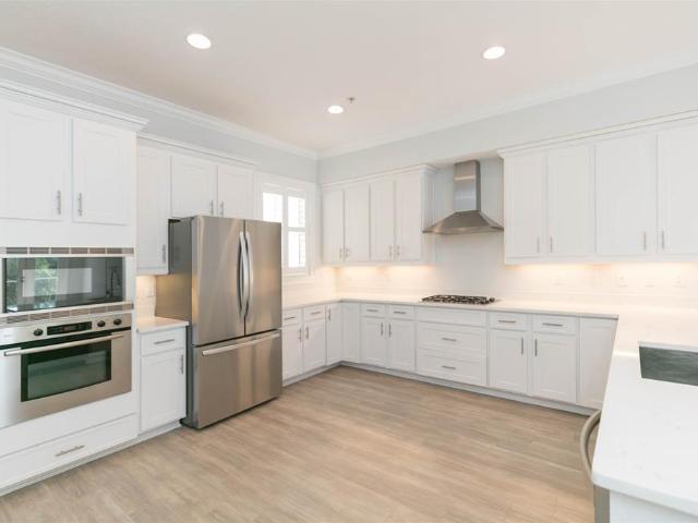 114 E Davis Blvd, Unit 13, Tampa, FL 33606 | MLS #TB8500