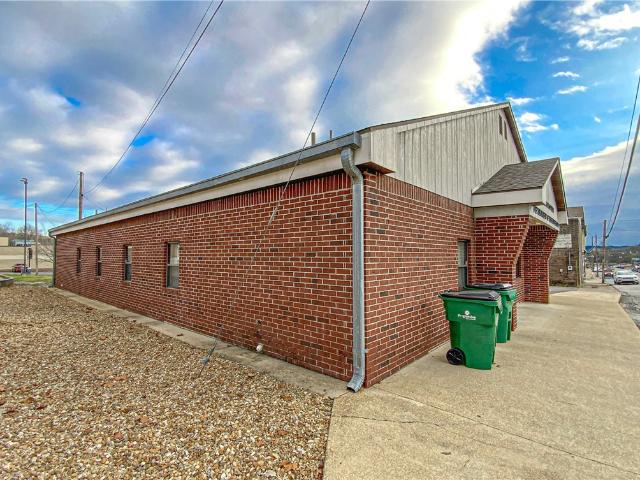114 E Old Main Street
