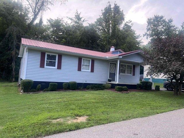 114 Embassy Dr, Grayson, KY 41143