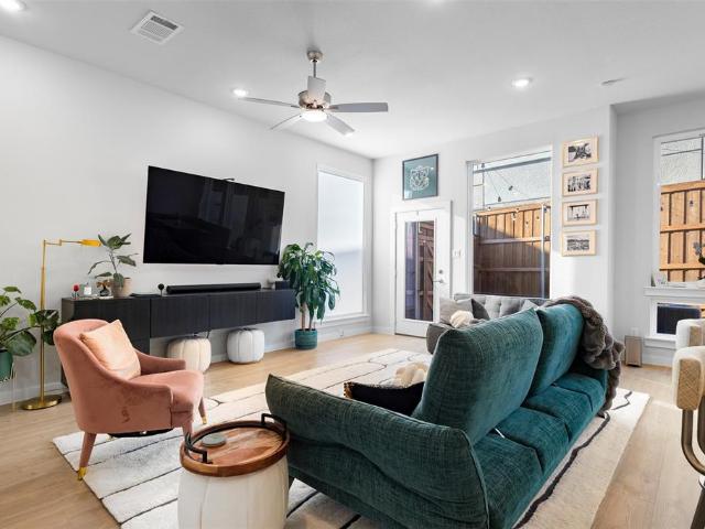 114 Enclave Way