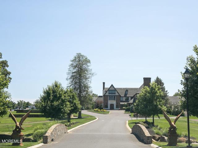 114 Eagle Way