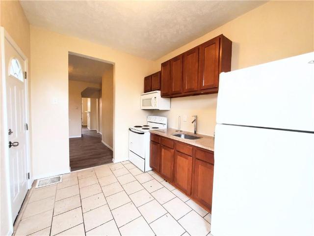 114 Earl St, Pittsburgh, PA 15204 | MLS #1751 | Compass