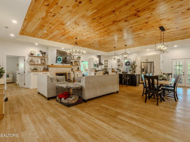 114 Eldon Justice Rd