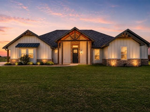114 Esther Ct, Millsap, TX 76066