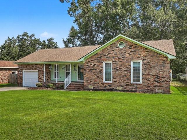 114 Essex Ave, Goose Creek, SC 29445