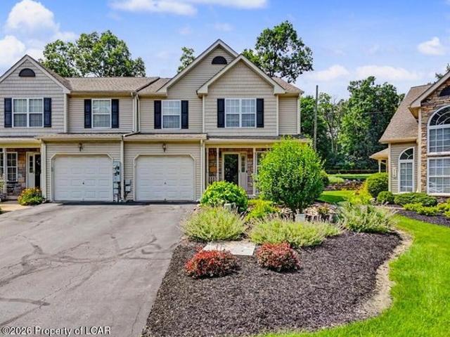 114 Fox Hollow Dr, Drums, PA 18222