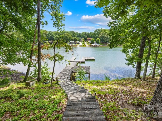 114 Forest Cove Lane