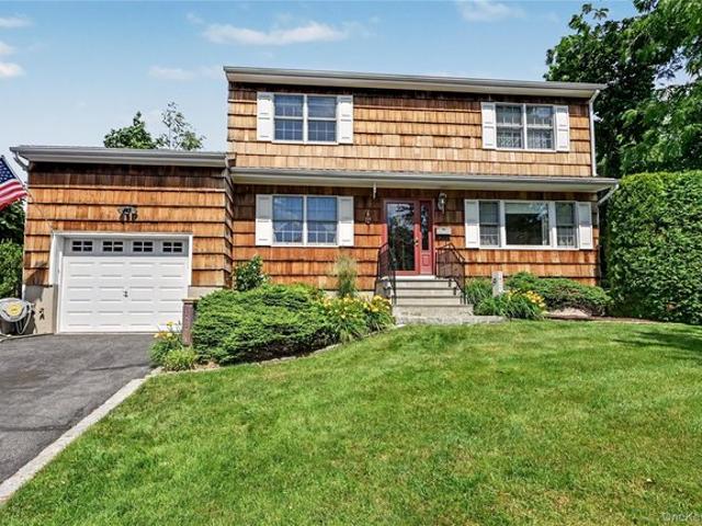 114 Fairfax Ave, Hawthorne, NY 10532
