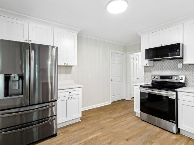114 Fairview Dr