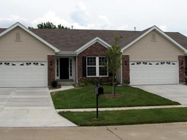 114 Fallon Villa Ct, O'Fallon, MO 63368