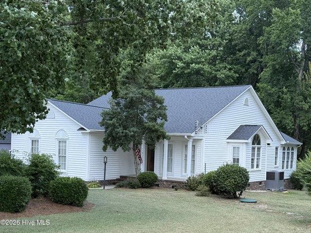 114 Farnsworth Dr, Goldsboro, NC 27530