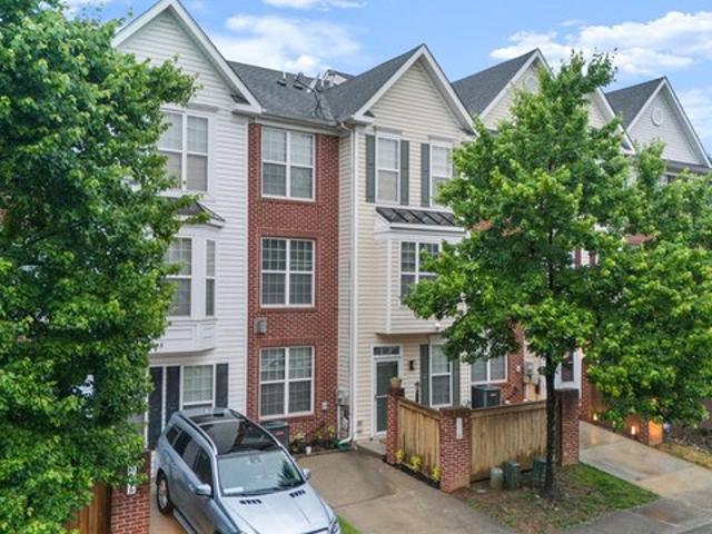 114 Featherstone Pl, Frederick, MD 21702